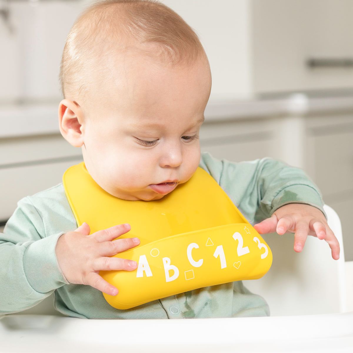 Alphabet Fun Beginner Bib – Bella Tunno
